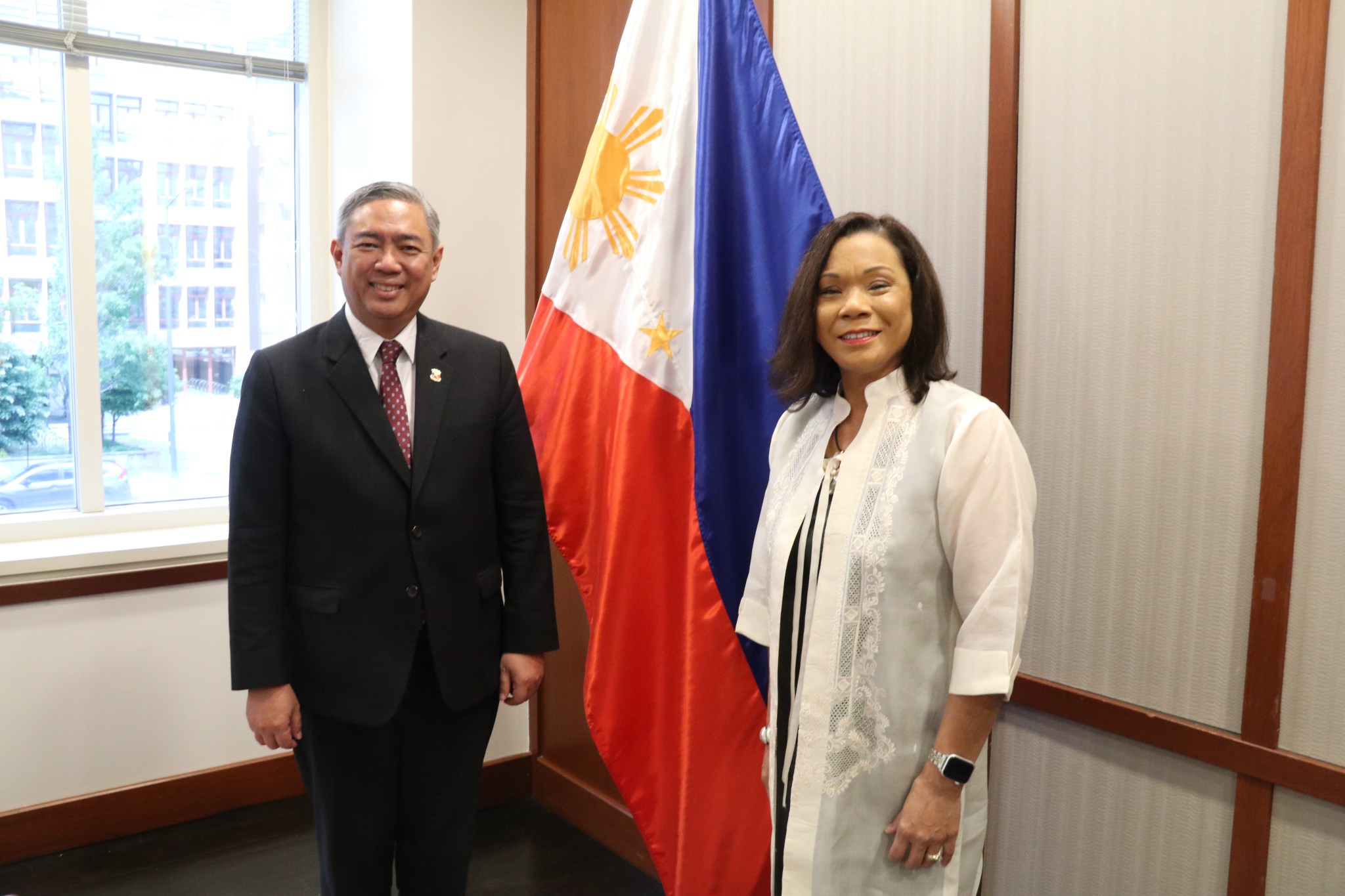 Philippine Consulate in Florida – Promoting Filipino and American ...